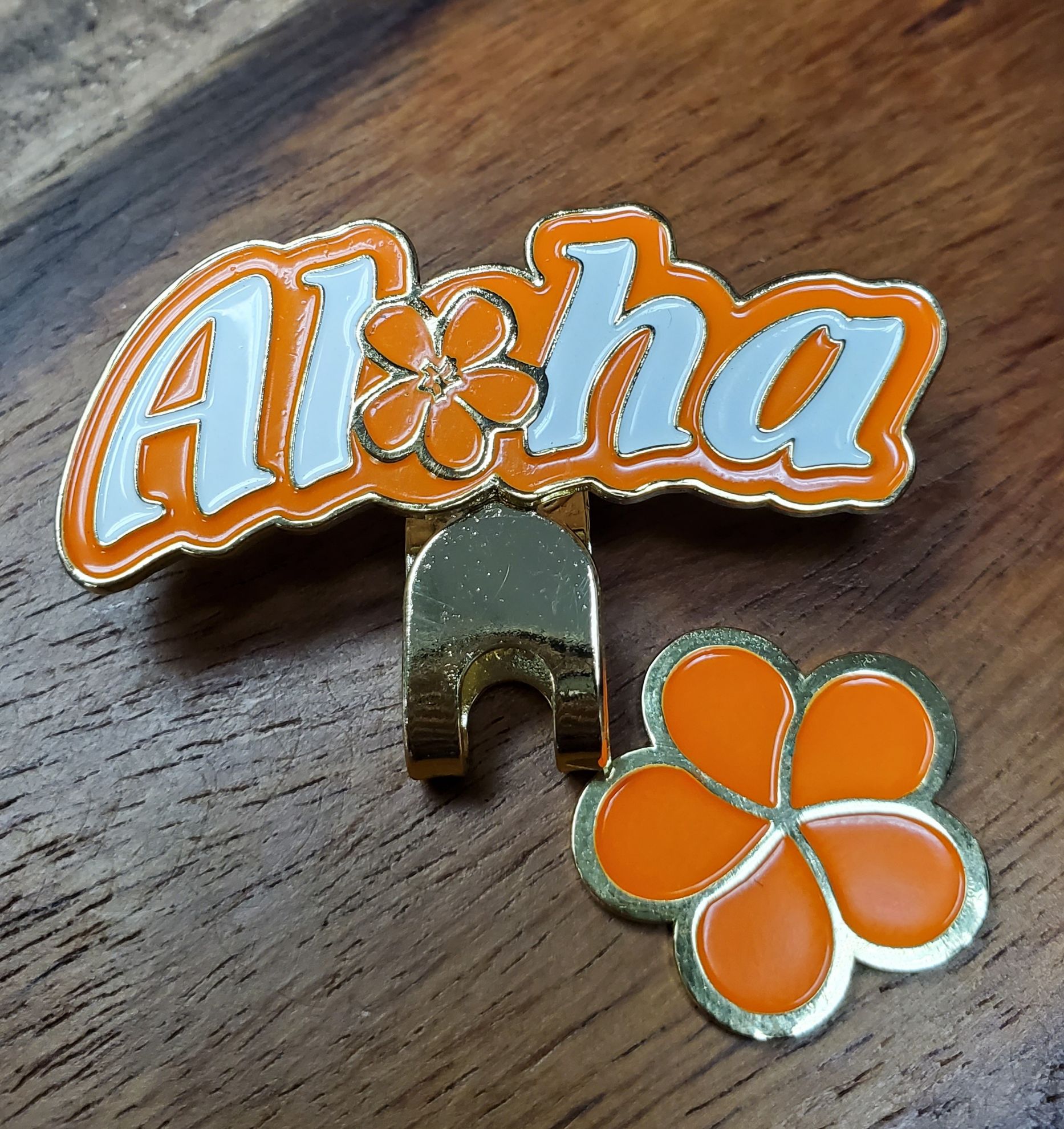 Prince Resorts Hawaii Exclusives. Mauna Kea Resorts ALOHA Ball Marker and Hat Clip Set